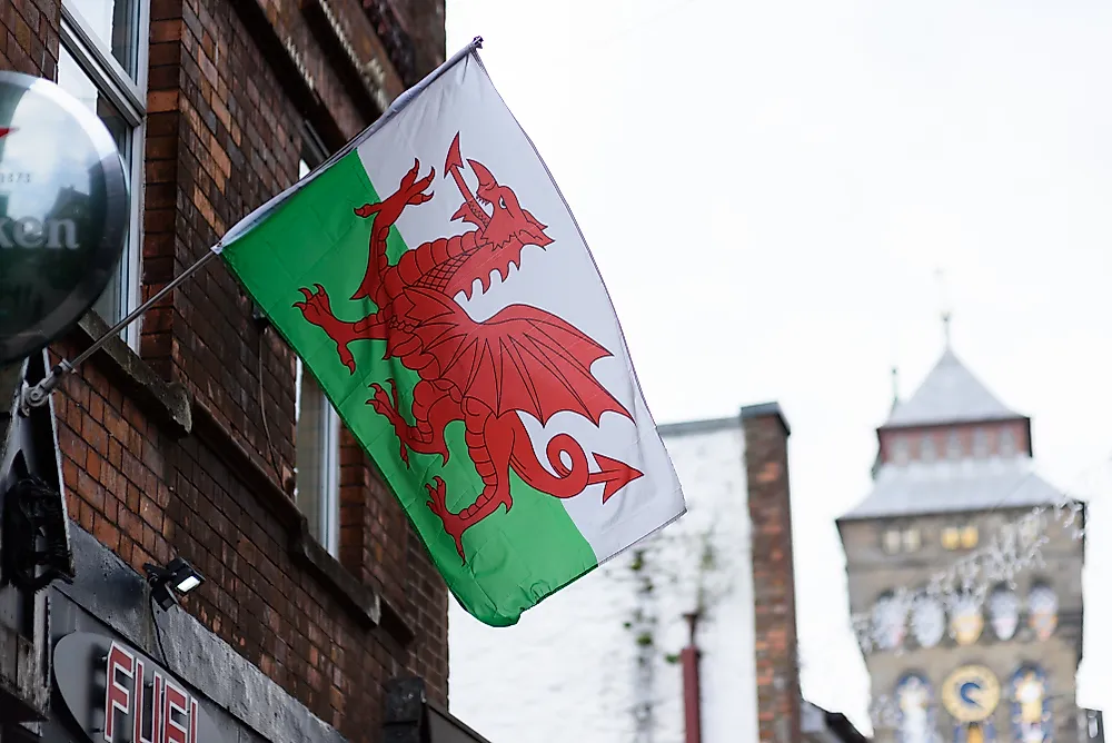 Country Flags That Feature a Dragon - WorldAtlas.com