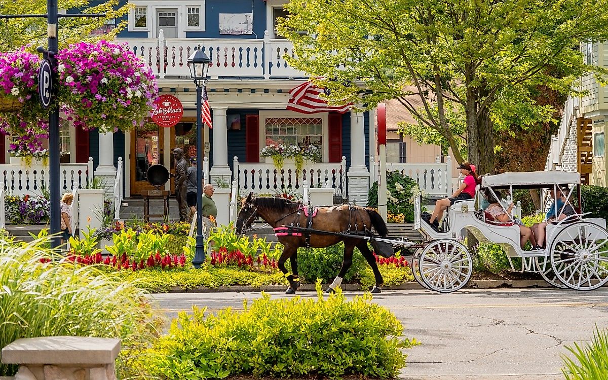 12 Unforgettable Small Towns to Visit in Michigan