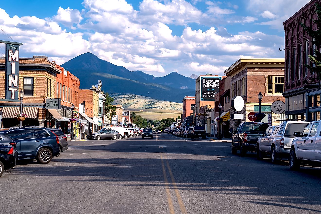 10 Montana Towns With Unforgettable Main Streets