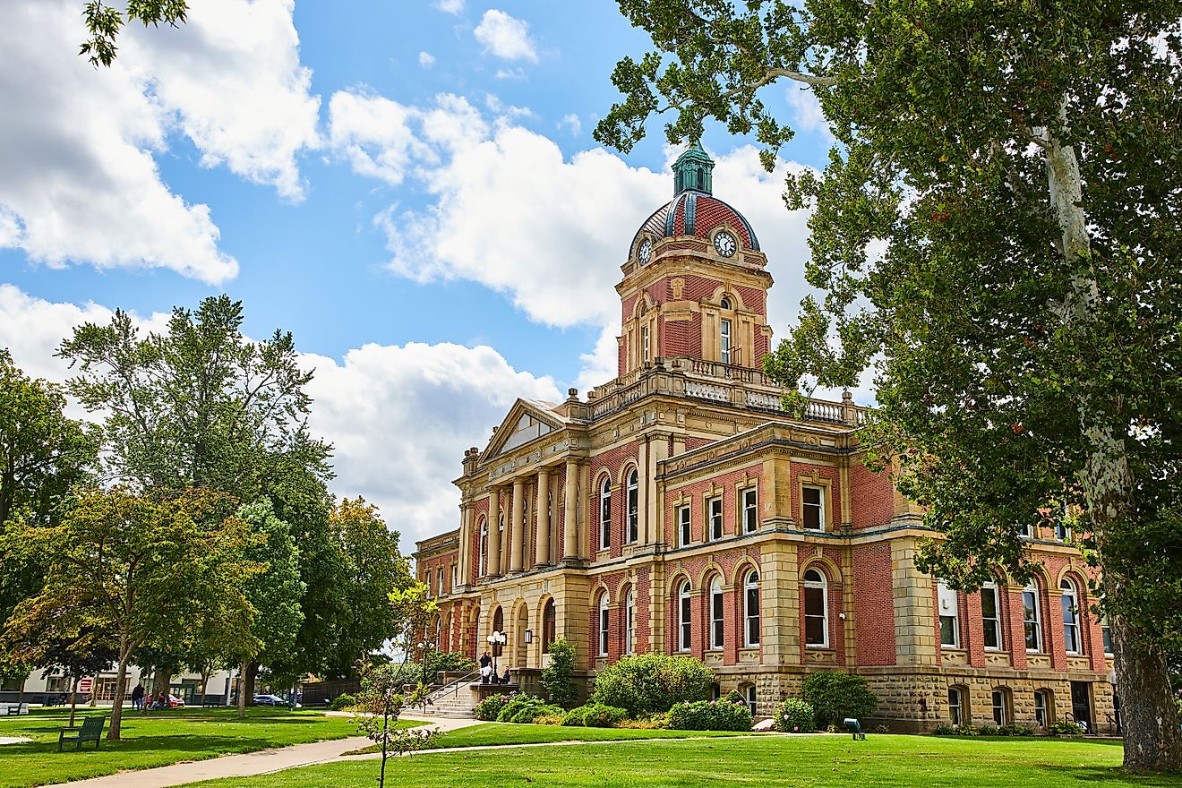 9 Small Towns In Indiana To Visit For A Weekend Getaway