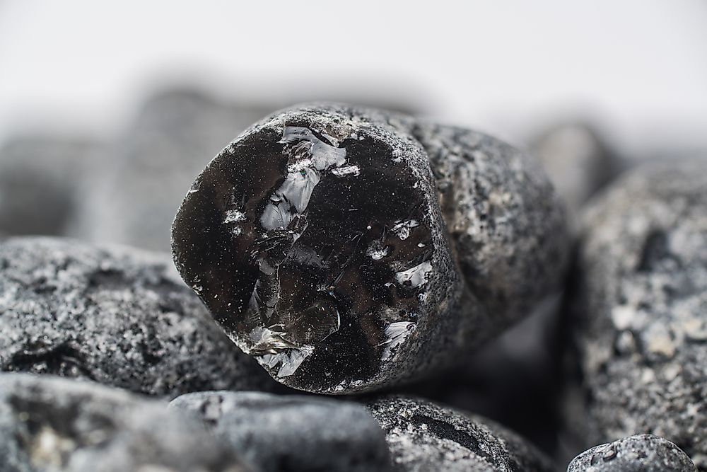 Obsidian Facts: Geology of the World - WorldAtlas