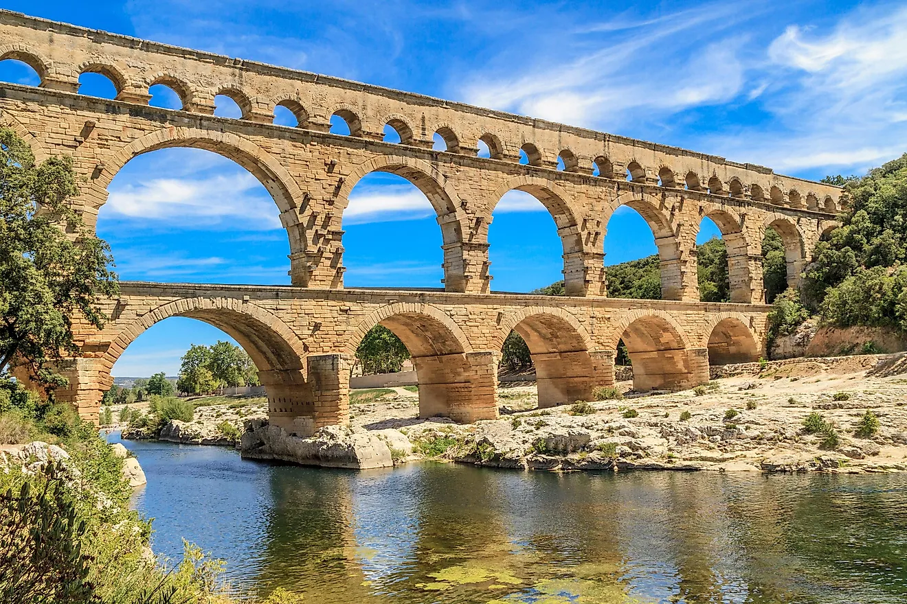 How Did Ancient Romans Build Aqueducts?
