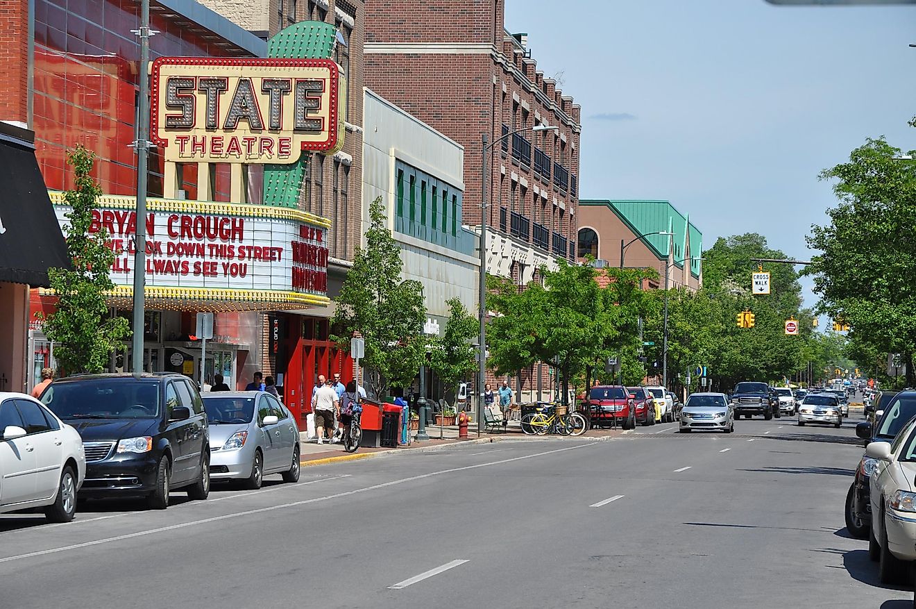 7 Picture-Perfect Main Streets In Michigan