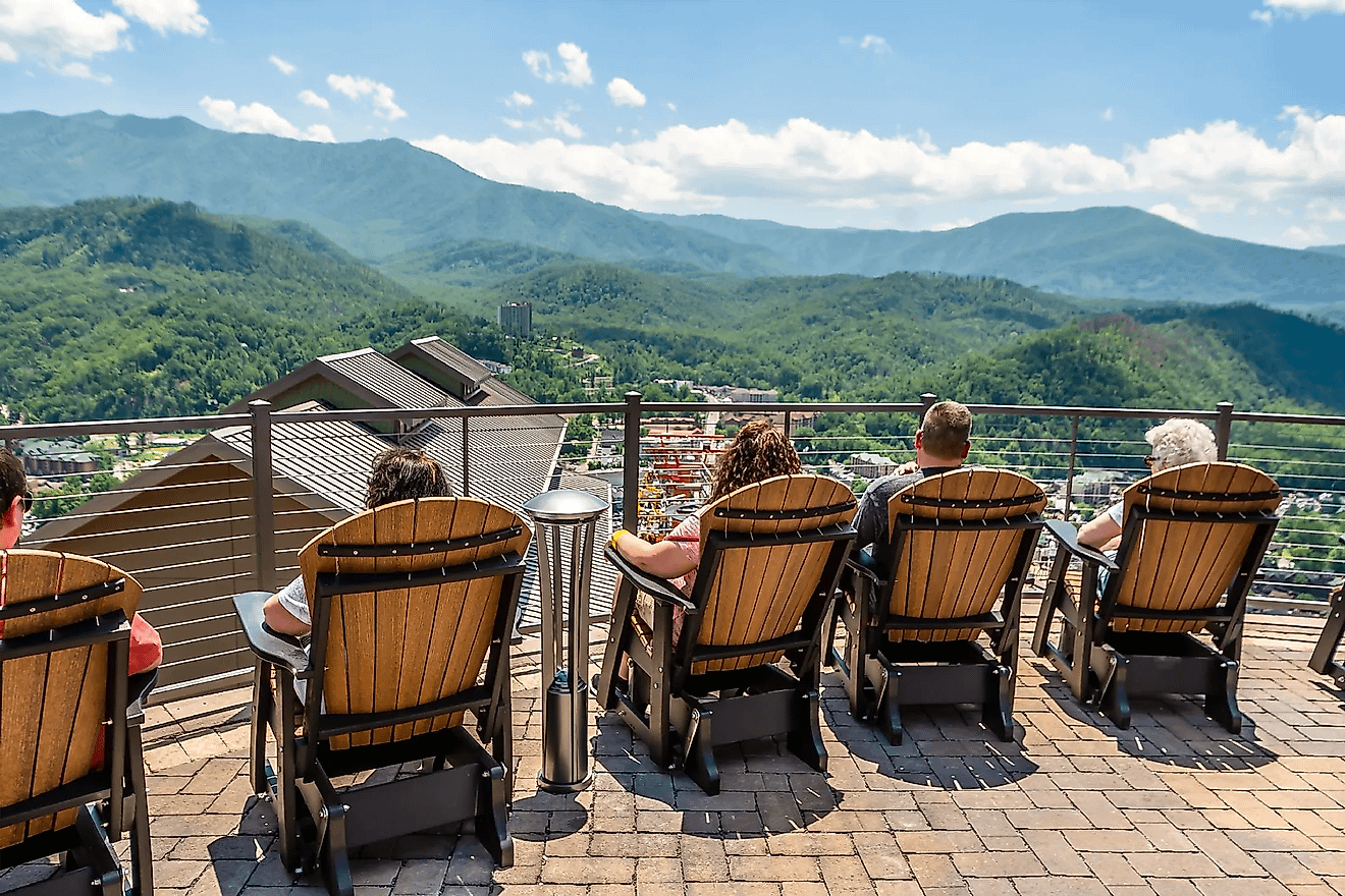 These Small Towns in the Mid-South Come Alive in Summer