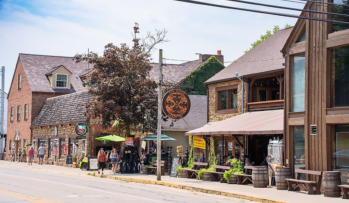 8 Coziest Indiana Towns To Visit In 2025