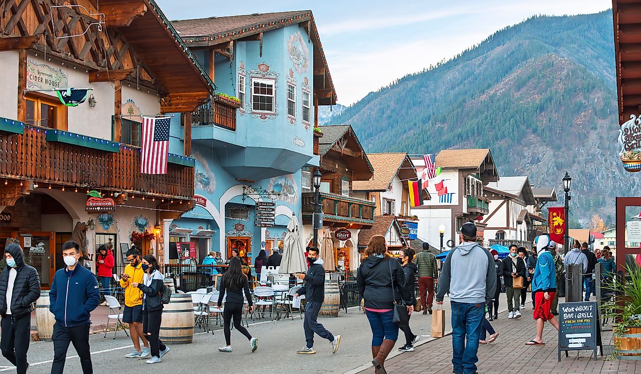 5 One-of-a-Kind Small Towns in Washington
