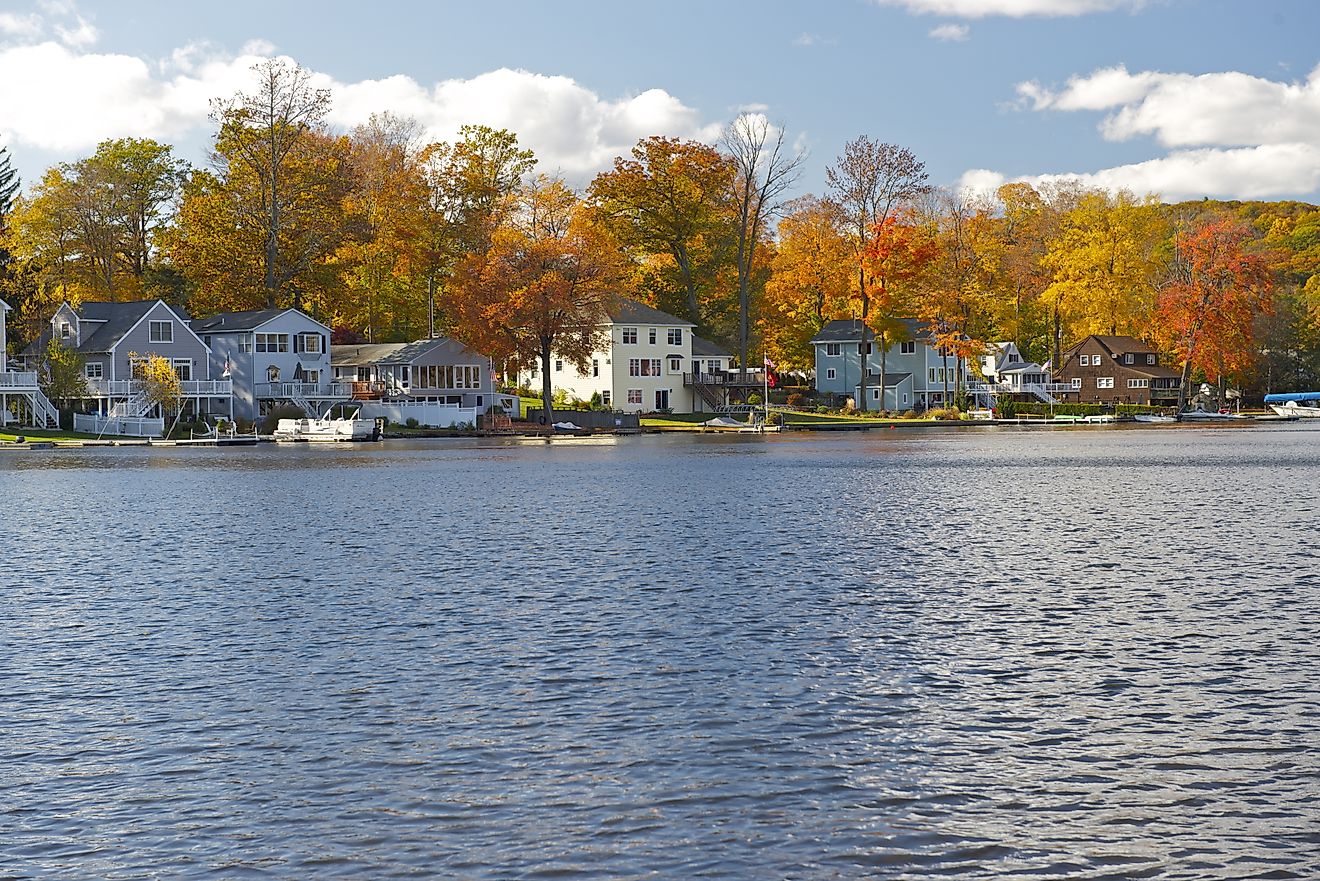 8 Best Lakeside Towns in Connecticut