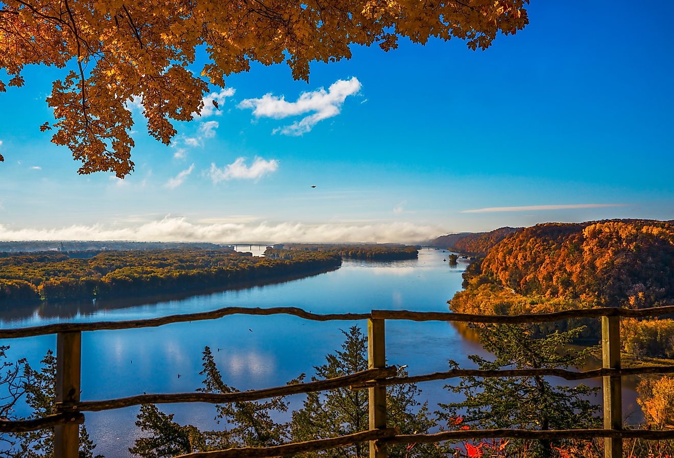 Best Fall Hikes In Iowa