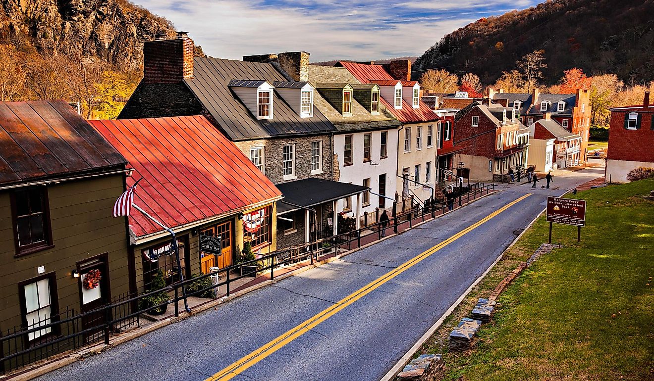 7 Most Memorable Small Towns in West Virginia - WorldAtlas