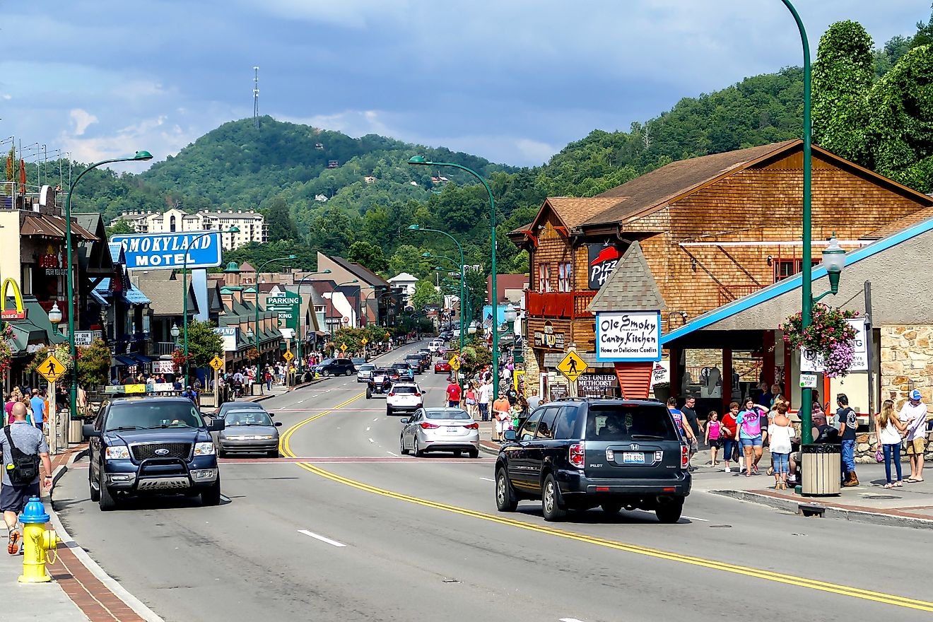 2024's 7 Most Adorable Small Towns In The Southern United States