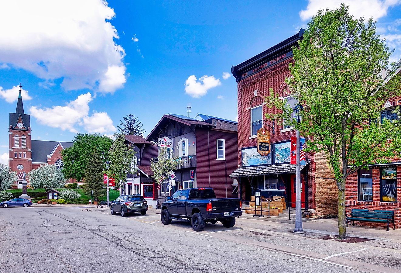 9 Picture-Perfect Main Streets In Wisconsin