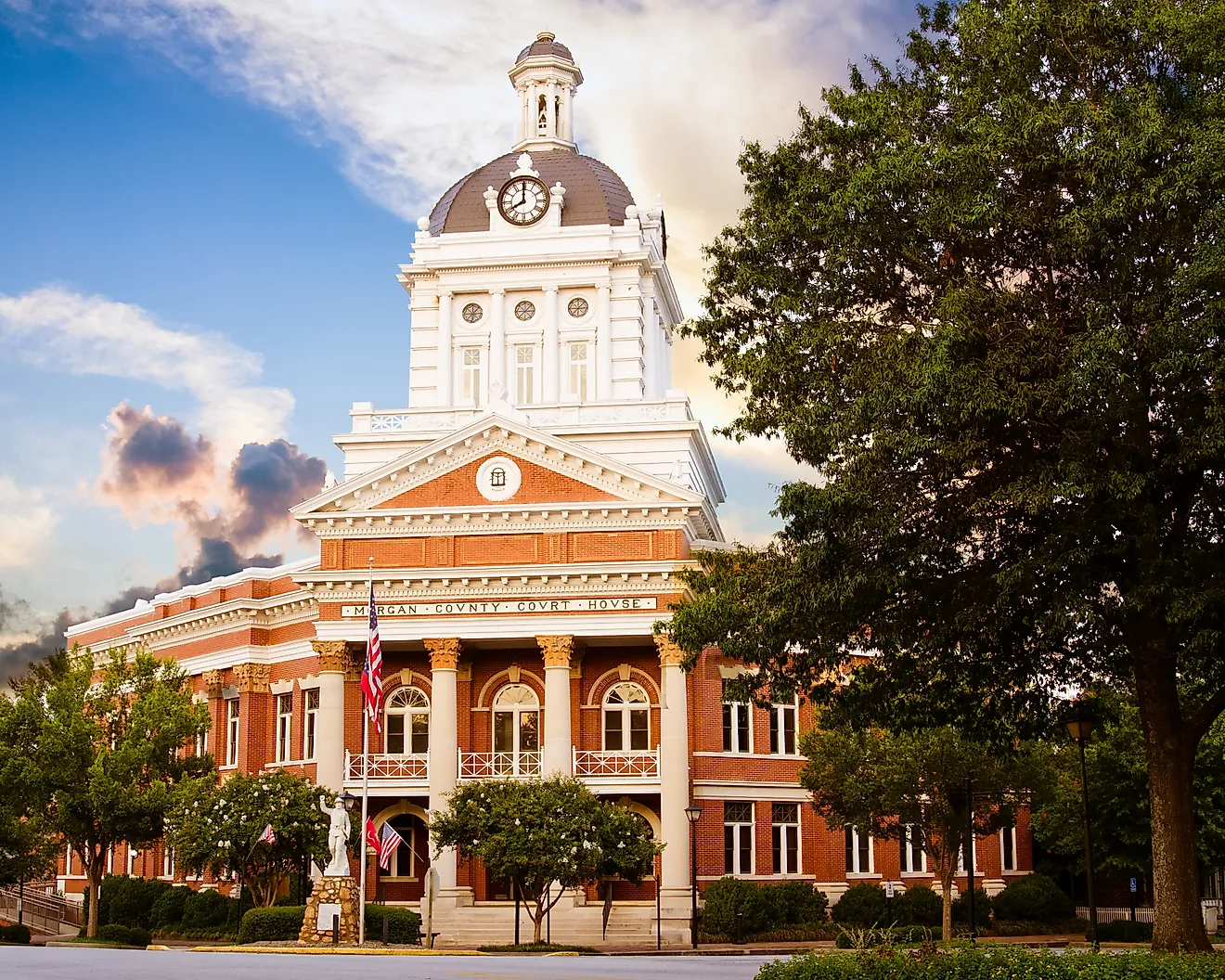 These 10 Towns In Georgia Have The Best Main Streets