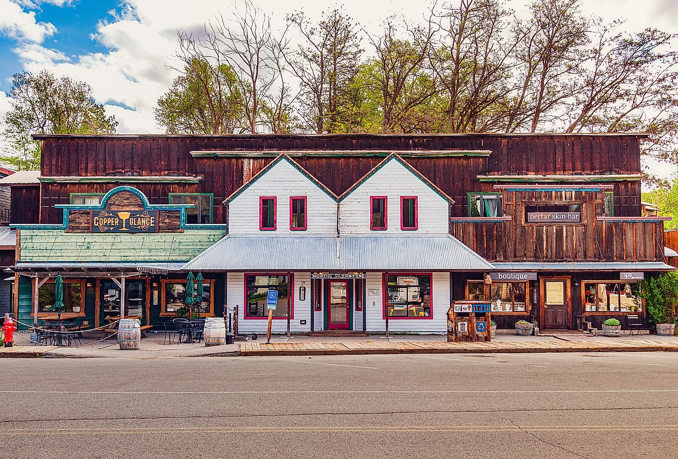 6 Quirkiest Pacific Northwest Towns You Didn't Know Existed