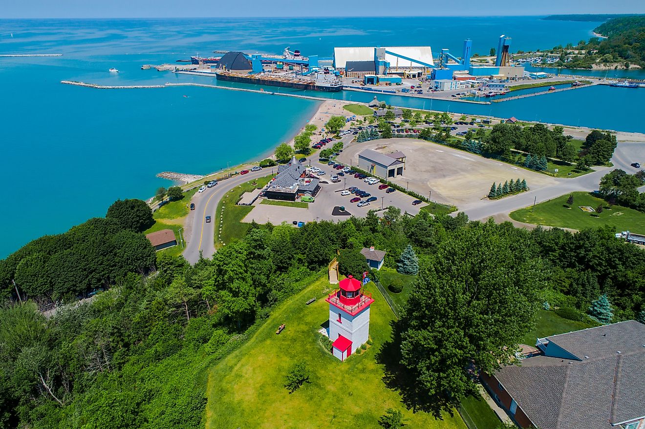 7 Off-The-Grid Ontario Towns To Visit In 2025