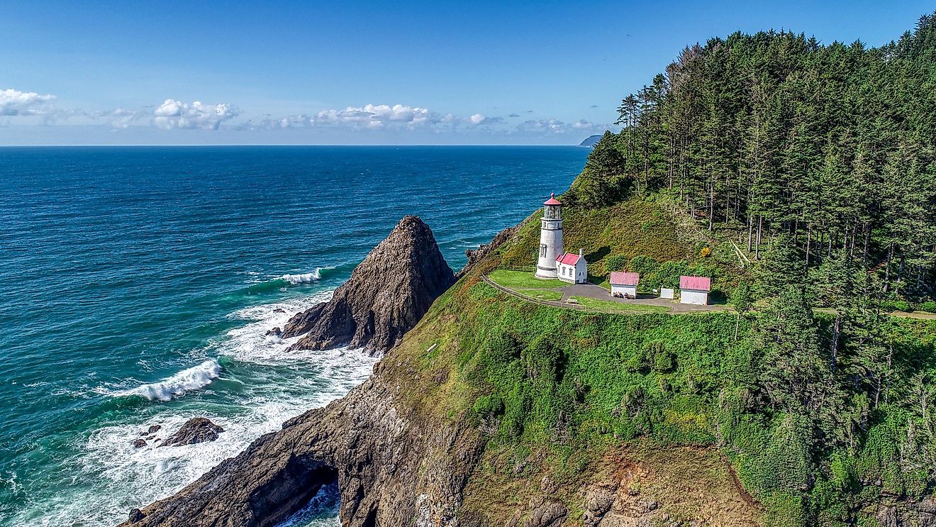 6 Most Idyllic Small Towns On The Pacific Coast