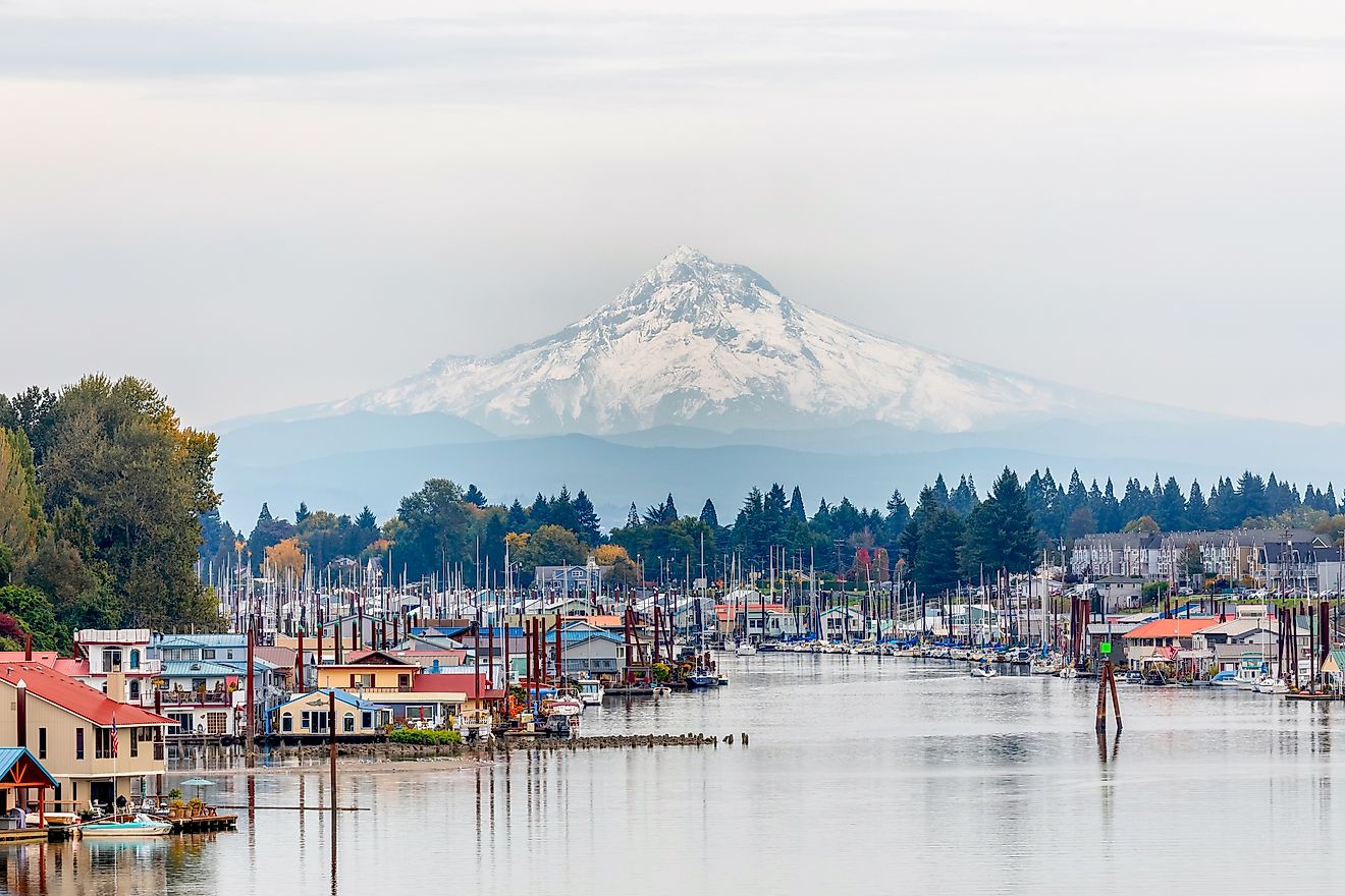 14 Gorgeous Oregon Towns To Visit In 2023