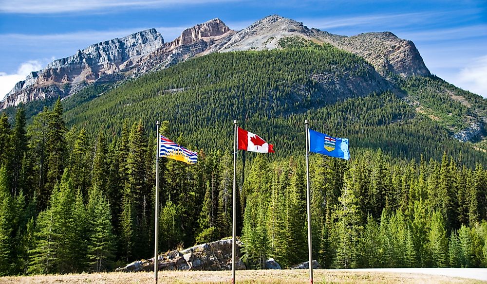 Which Provinces Border British Columbia?