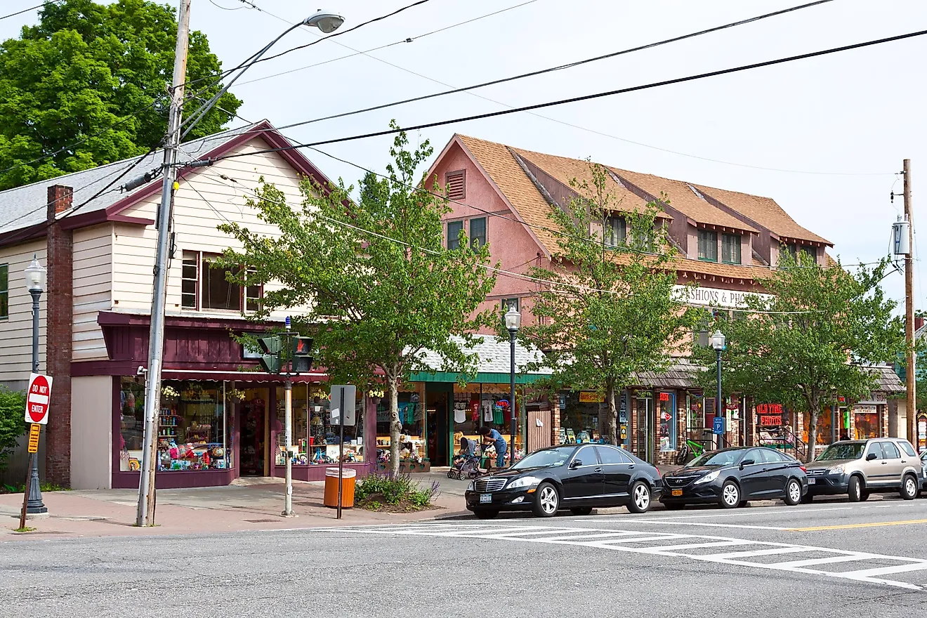10 Quintessential New York Towns
