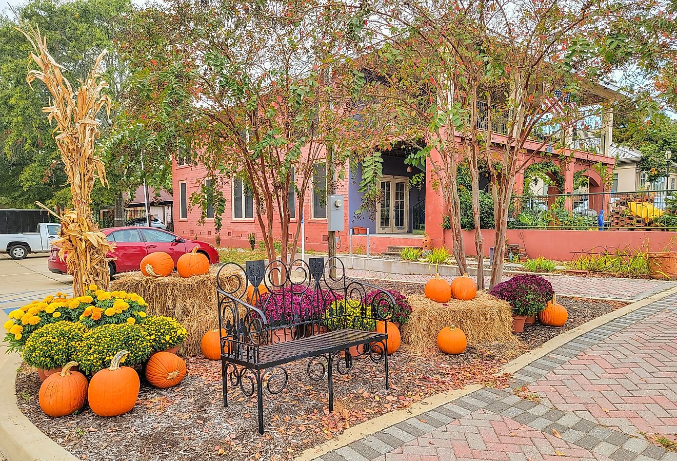 2024's Towns In Louisiana That Come Alive In The Fall
