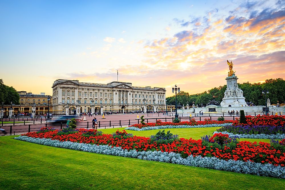 How Many Rooms Are In Buckingham Palace WorldAtlas
