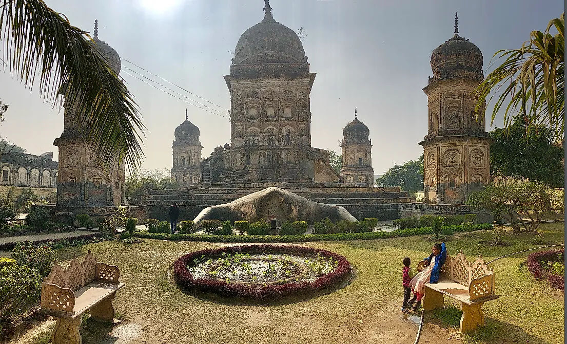 India's Frog Temple Offers a Thrill For Tourists