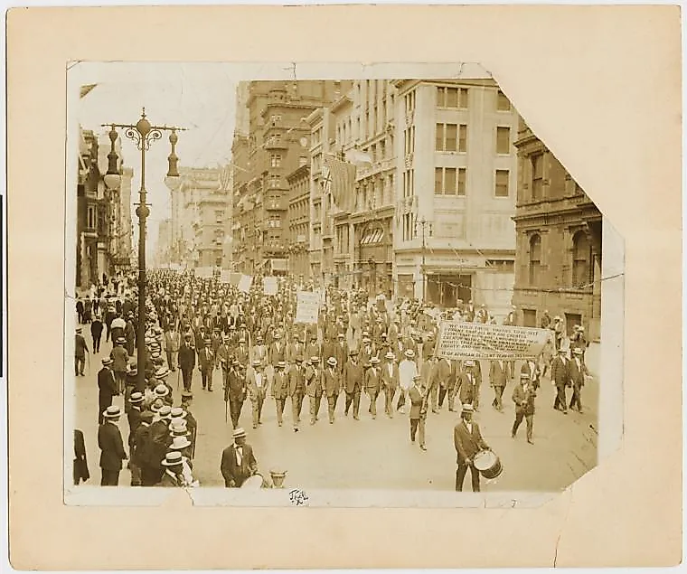 The Silent Parade of 1917 - WorldAtlas.com