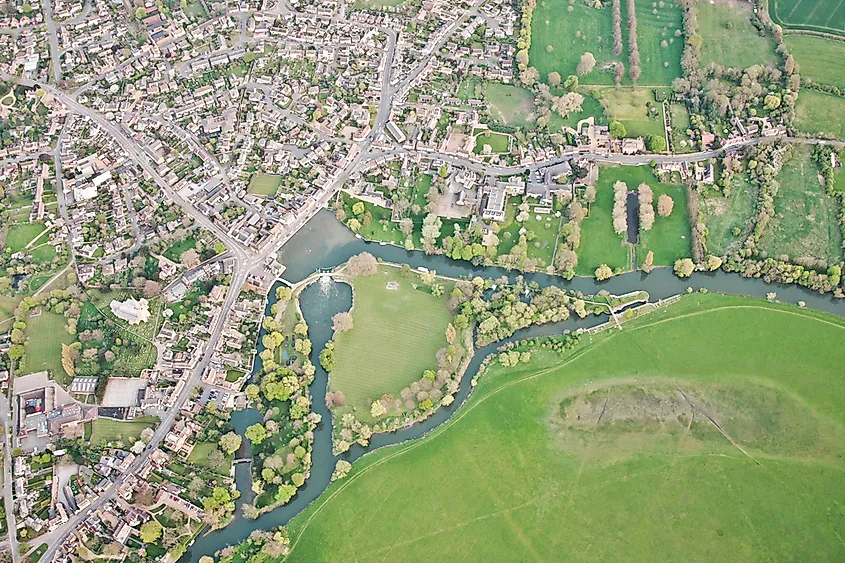 Linear Settlement Pattern Examples