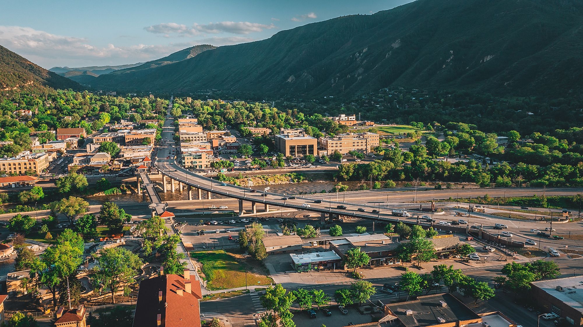 Glenwood Springs, Colorado - WorldAtlas Glenwood Springs, Colorado - WorldAtlas